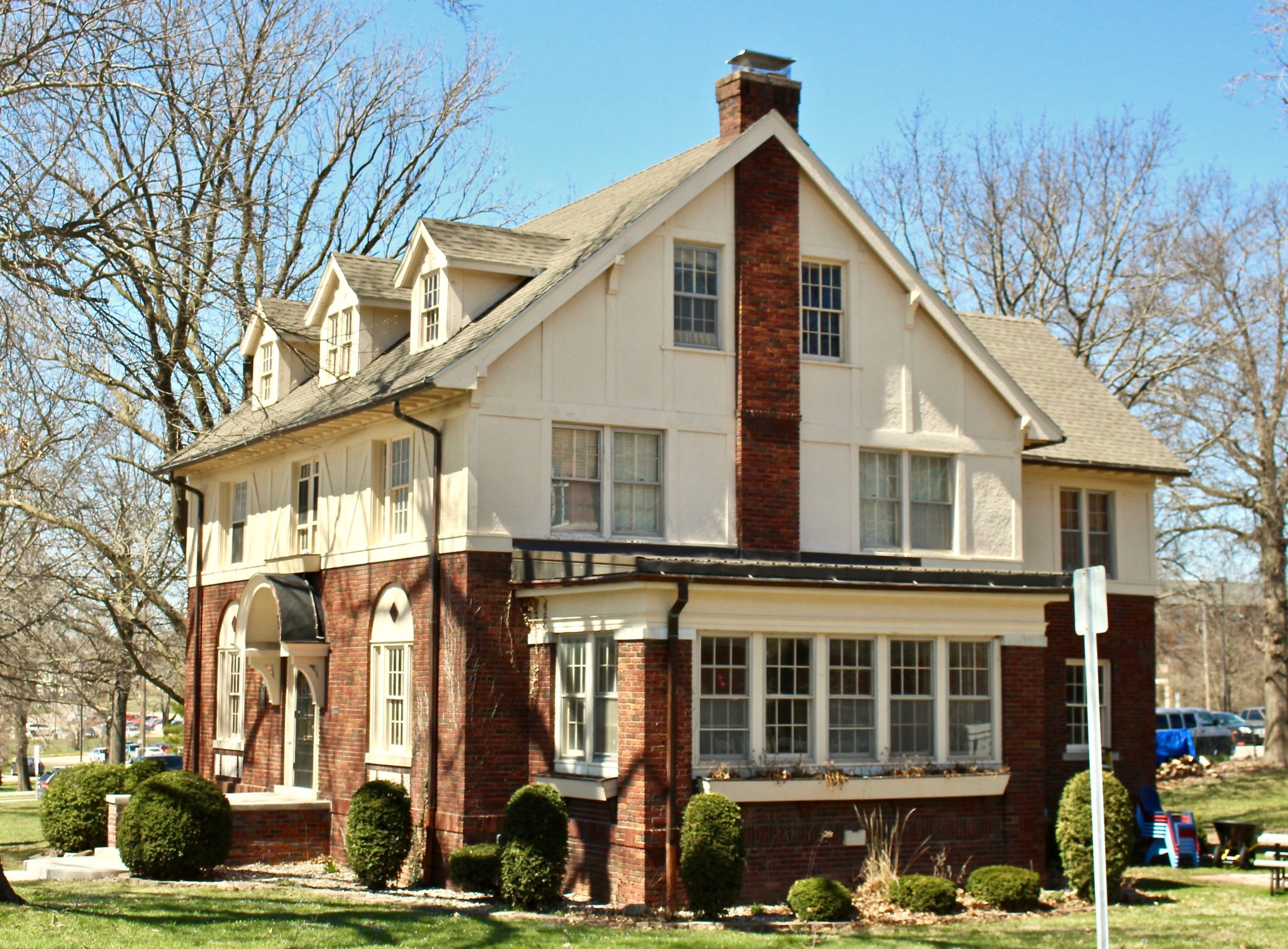About - Smith/King International House